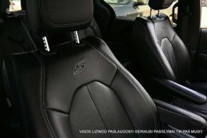 Black Chrysler Pacifica 2021 in Kretinga, with an engine capacity of 3.61 L and mileage of 129 thousand km for 22699 €, photo 29 on AUTOMOTO.COM.LV