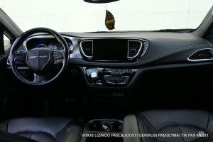 Black Chrysler Pacifica 2021 in Kretinga, with an engine capacity of 3.61 L and mileage of 129 thousand km for 22699 €, photo 30 on AUTOMOTO.COM.LV