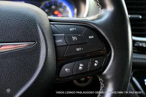 Black Chrysler Pacifica 2021 in Kretinga, with an engine capacity of 3.61 L and mileage of 129 thousand km for 22699 €, photo 36 on AUTOMOTO.COM.LV