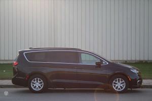 Melns Chrysler Pacifica 2022 Viļņa, ar dzinēja tilpumu 3.61 L un nobraukumu 111 tūkst. km par 20900 €, foto 4 vietnē AUTOMOTO.COM.LV