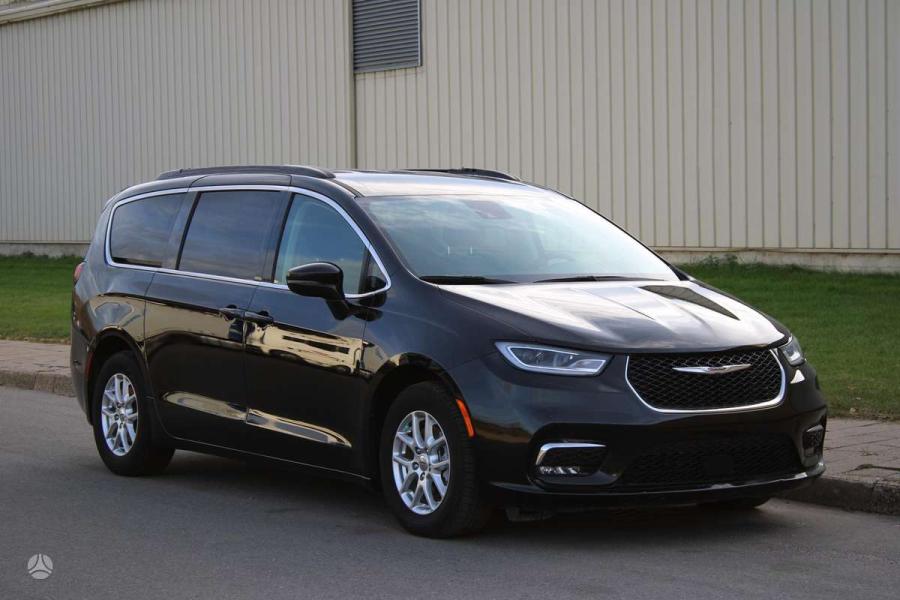Melns Chrysler Pacifica 2022 Viļņa, ar dzinēja tilpumu 3.61 L un nobraukumu 111 tūkst. km par 20900 €, foto 5 vietnē AUTOMOTO.COM.LV