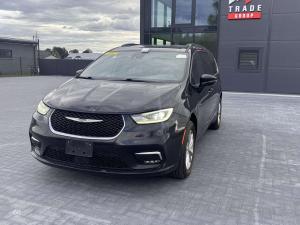 Black Chrysler Pacifica 2022 in Siauliai, with an engine capacity of 3.60 L and mileage of 240 thousand km for 15500 €, photo 3 on AUTOMOTO.COM.LV