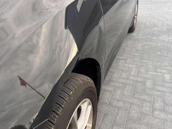 Black Chrysler Pacifica 2022 in Siauliai, with an engine capacity of 3.60 L and mileage of 240 thousand km for 15500 €, photo 8 on AUTOMOTO.COM.LV