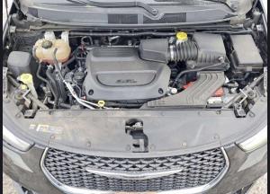 Black Chrysler Pacifica 2022 in Kaunas, with an engine capacity of 3.60 L and mileage of 158 thousand km for 12850 €, photo 9 on AUTOMOTO.COM.LV