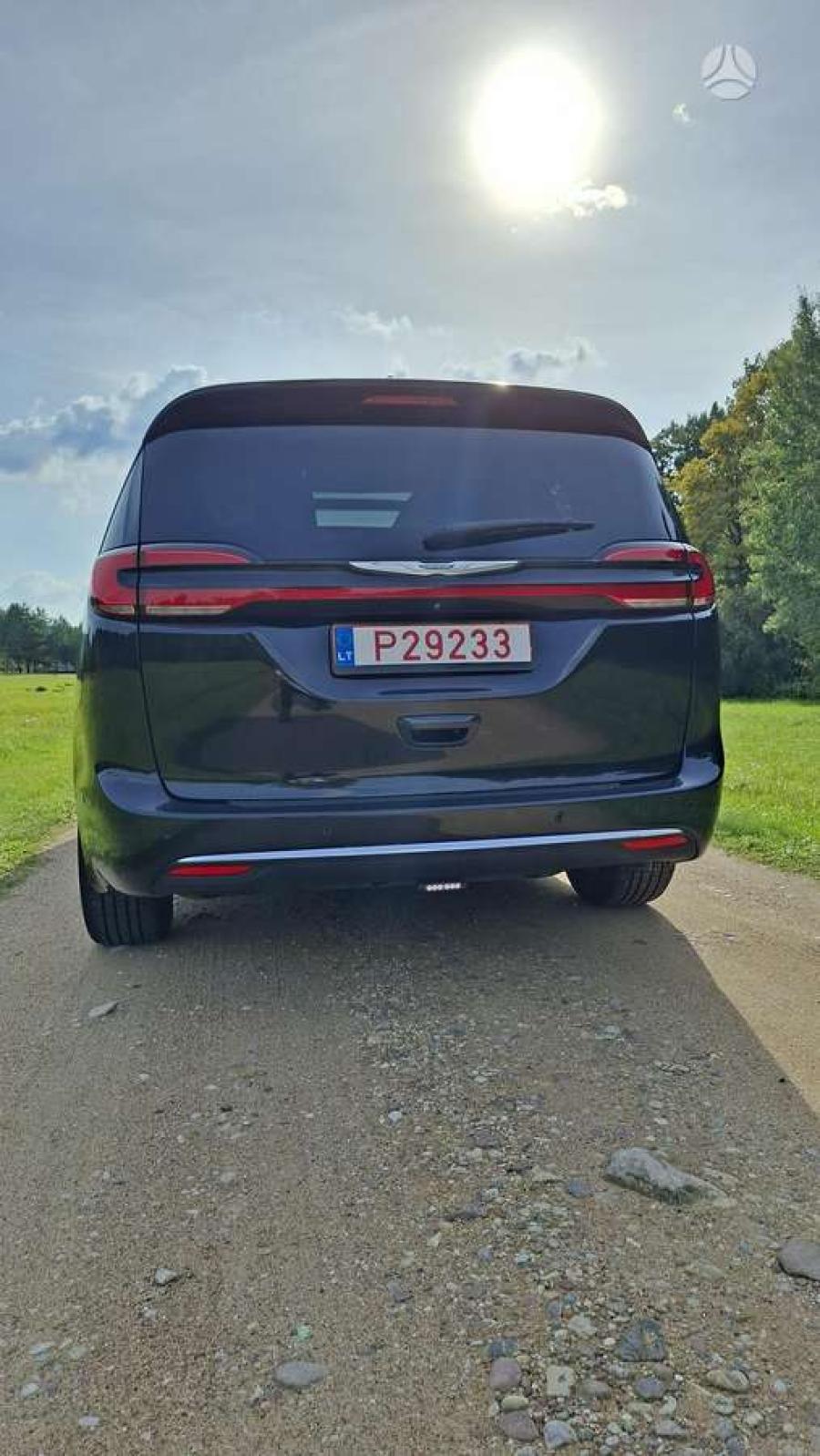 Melns Chrysler Pacifica 2022 Kauņa, ar dzinēja tilpumu 3.60 L un nobraukumu 228 tūkst. km par 21500 €, foto 9 vietnē AUTOMOTO.COM.LV