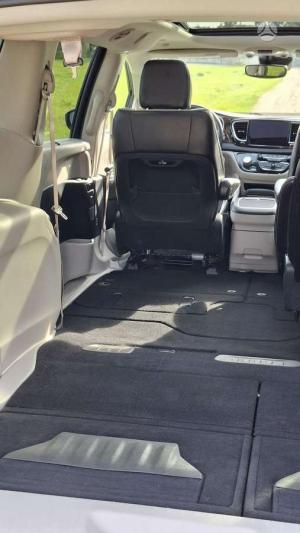 Melns Chrysler Pacifica 2022 Kauņa, ar dzinēja tilpumu 3.60 L un nobraukumu 228 tūkst. km par 21500 €, foto 33 vietnē AUTOMOTO.COM.LV