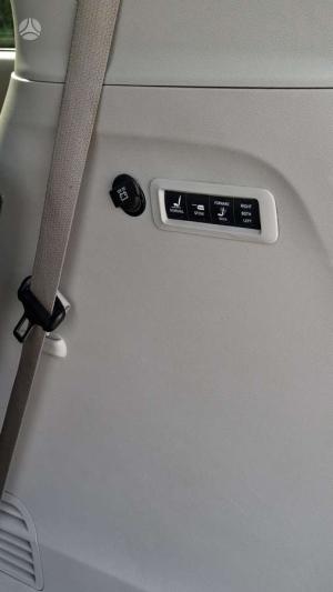 Melns Chrysler Pacifica 2022 Kauņa, ar dzinēja tilpumu 3.60 L un nobraukumu 228 tūkst. km par 21500 €, foto 40 vietnē AUTOMOTO.COM.LV