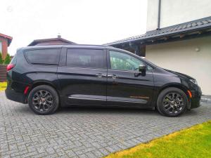 Melns Chrysler Pacifica 2023 Viļņa, ar dzinēja tilpumu 3.60 L un nobraukumu 128 tūkst. km par 26500 €, foto 6 vietnē AUTOMOTO.COM.LV