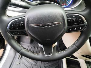 Melns Chrysler Pacifica 2023 Viļņa, ar dzinēja tilpumu 3.60 L un nobraukumu 128 tūkst. km par 26500 €, foto 17 vietnē AUTOMOTO.COM.LV