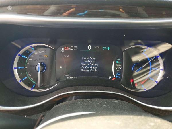 Melns Chrysler Pacifica 2023 Klaipėda, ar dzinēja tilpumu 3.61 L un nobraukumu 24 tūkst. km par 19900 €, foto 9 vietnē AUTOMOTO.COM.LV