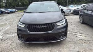 Melns Chrysler Pacifica 2023 Plungė, ar dzinēja tilpumu 3.61 L un nobraukumu 57 tūkst. km par 20850 €, foto 11 vietnē AUTOMOTO.COM.LV