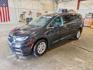 Melns Chrysler Pacifica 2023 Telšiai, ar dzinēja tilpumu 3.60 L un nobraukumu 112 tūkst. km par 12000 €, foto  vietnē AUTOMOTO.COM.LV