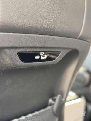 Melns Chrysler Pacifica 2022 Klaipėda, ar dzinēja tilpumu 3.60 L un nobraukumu 171 tūkst. km par 20200 €, foto 13 vietnē AUTOMOTO.COM.LV
