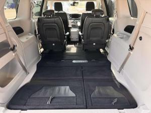 Melns Chrysler Pacifica 2022 Klaipėda, ar dzinēja tilpumu 3.60 L un nobraukumu 171 tūkst. km par 20200 €, foto 20 vietnē AUTOMOTO.COM.LV