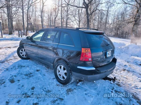 Black Chrysler Pacifica 2005 in Tallinn, with an engine capacity of 3.50 L and mileage of 0 thousand km for 2200 €, photo 4 on AUTOMOTO.COM.LV