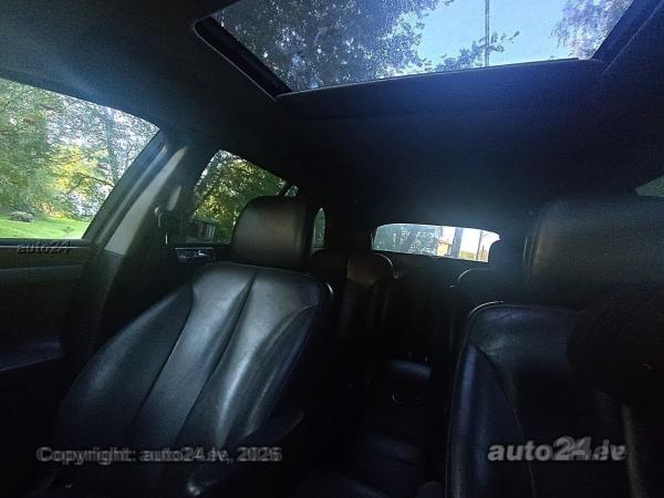 Black Chrysler Pacifica 2005 in Tallinn, with an engine capacity of 3.50 L and mileage of 0 thousand km for 2200 €, photo 11 on AUTOMOTO.COM.LV