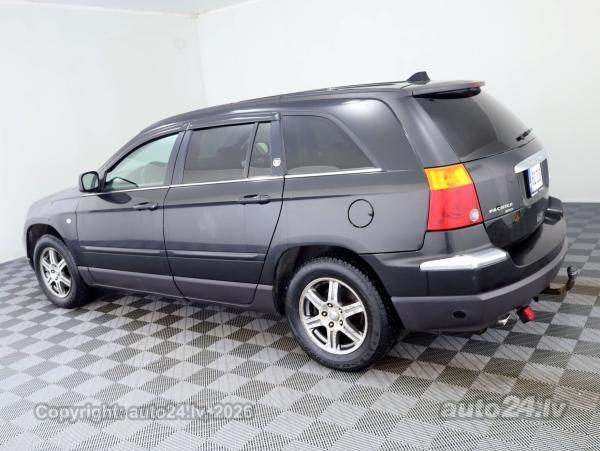 Black Chrysler Pacifica 2007 in Tallinn, with an engine capacity of 4.00 L and mileage of 219 thousand km for 999 €, photo 4 on AUTOMOTO.COM.LV