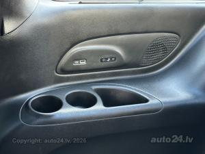 Black Chrysler Pacifica 2018 in Tallinn, with an engine capacity of 3.60 L and mileage of 189 thousand km for 17880 €, photo 23 on AUTOMOTO.COM.LV