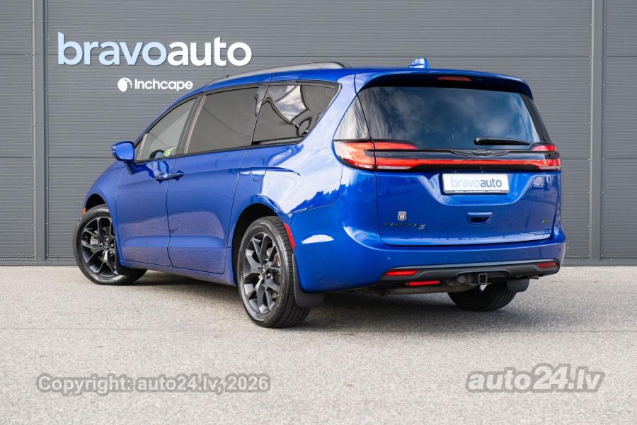 Zils Chrysler Pacifica 2022 Tartu, ar dzinēja tilpumu 3.60 L un nobraukumu 47 tūkst. km par 33900 €, foto 7 vietnē AUTOMOTO.COM.LV
