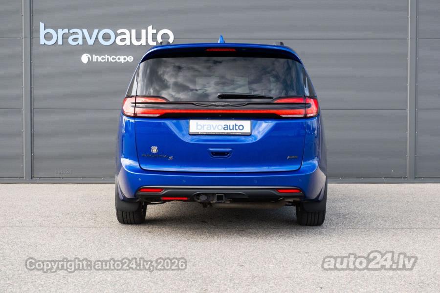 Zils Chrysler Pacifica 2022 Tartu, ar dzinēja tilpumu 3.60 L un nobraukumu 47 tūkst. km par 33900 €, foto 8 vietnē AUTOMOTO.COM.LV