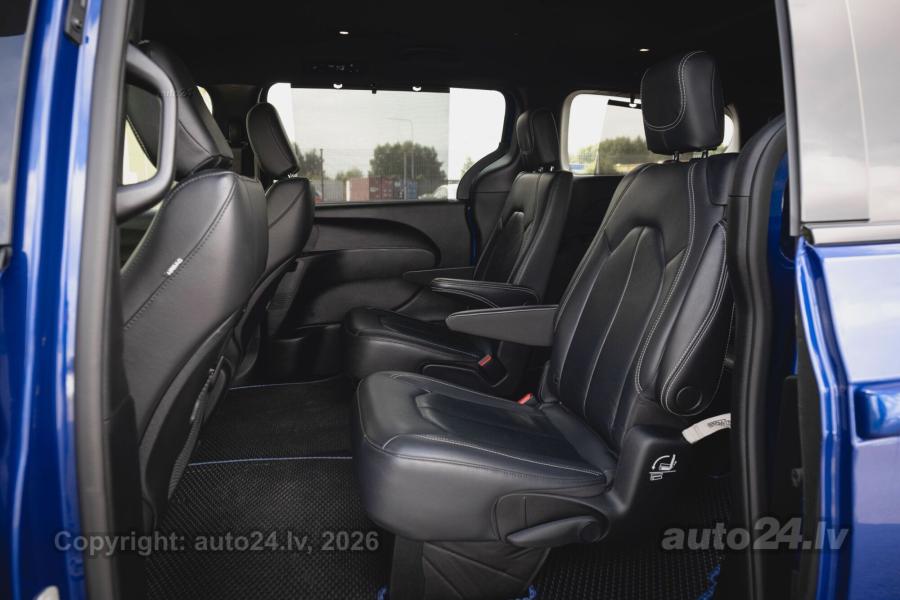 Zils Chrysler Pacifica 2022 Tartu, ar dzinēja tilpumu 3.60 L un nobraukumu 47 tūkst. km par 33900 €, foto 14 vietnē AUTOMOTO.COM.LV