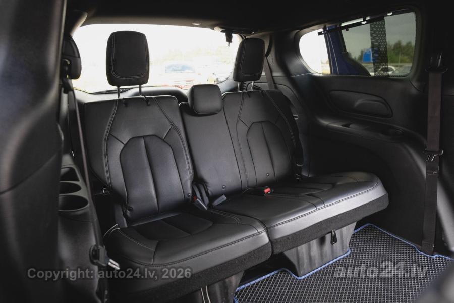 Zils Chrysler Pacifica 2022 Tartu, ar dzinēja tilpumu 3.60 L un nobraukumu 47 tūkst. km par 33900 €, foto 15 vietnē AUTOMOTO.COM.LV