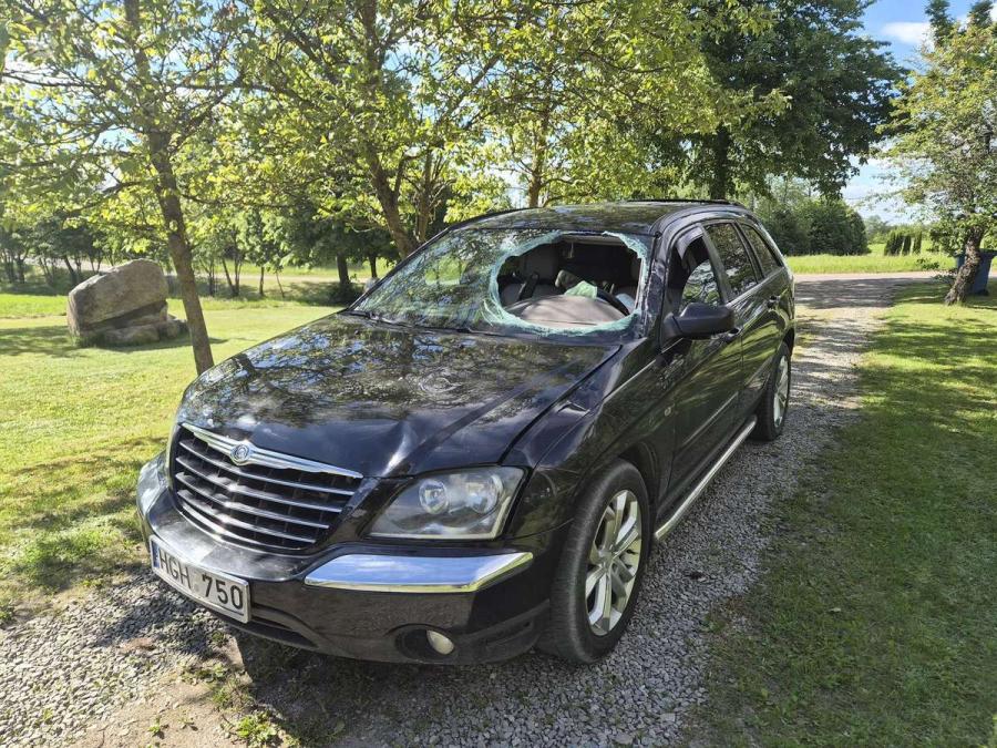 Blue Chrysler Pacifica 2004 in Alytus, with an engine capacity of 3.51 L and mileage of 165 thousand km for 650 €, photo 3 on AUTOMOTO.COM.LV
