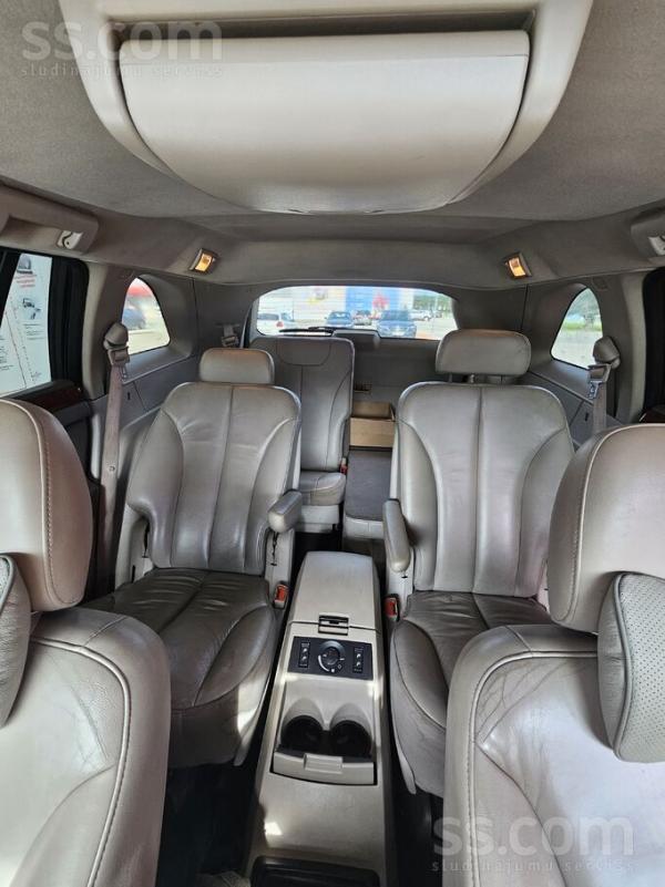 Blue Chrysler Pacifica 2005 in Riga, with an engine capacity of 3.50 L and mileage of 352 thousand km for 1600 €, photo 8 on AUTOMOTO.COM.LV