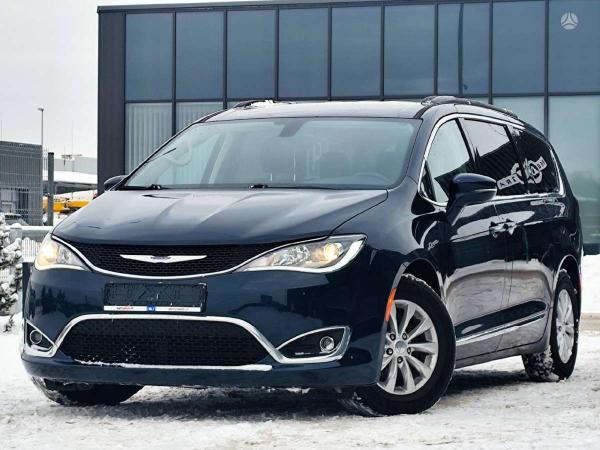 Zils Chrysler Pacifica 2017 Šauļi, ar dzinēja tilpumu 3.60 L un nobraukumu 280 tūkst. km par 12999 €, foto 3 vietnē AUTOMOTO.COM.LV