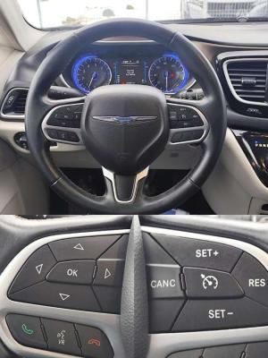 Blue Chrysler Pacifica 2017 in Siauliai, with an engine capacity of 3.60 L and mileage of 280 thousand km for 11900 €, photo 14 on AUTOMOTO.COM.LV