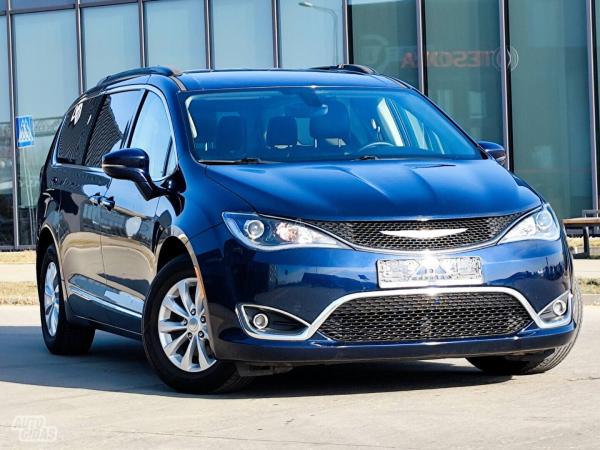 Zils Chrysler Pacifica 2017 Šauļi, ar dzinēja tilpumu 3.60 L un nobraukumu 0 tūkst. km par 7865 €, foto 3 vietnē AUTOMOTO.COM.LV