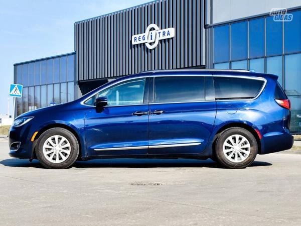 Zils Chrysler Pacifica 2017 Šauļi, ar dzinēja tilpumu 3.60 L un nobraukumu 0 tūkst. km par 7865 €, foto 4 vietnē AUTOMOTO.COM.LV