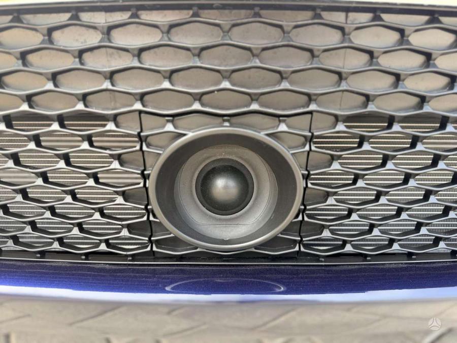 Zils Chrysler Pacifica 2017 Kauņa, ar dzinēja tilpumu 3.61 L un nobraukumu 240 tūkst. km par 14500 €, foto 35 vietnē AUTOMOTO.COM.LV