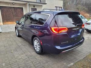 Zils Chrysler Pacifica 2018 Kauņa, ar dzinēja tilpumu 3.61 L un nobraukumu 169 tūkst. km par 14500 €, foto 5 vietnē AUTOMOTO.COM.LV