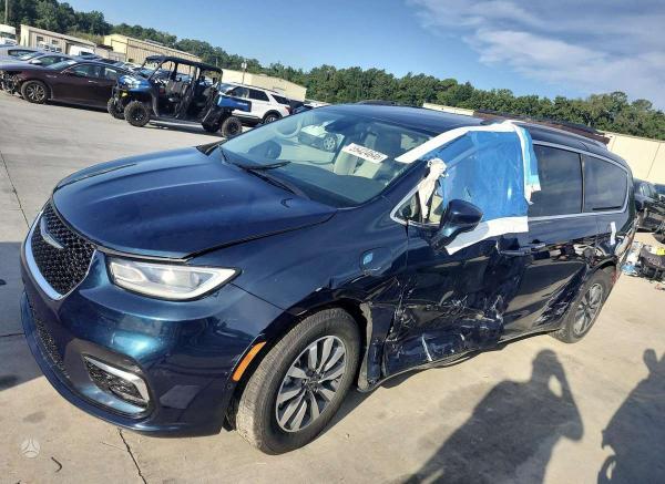 Zils Chrysler Pacifica 2021 Kauņa, ar dzinēja tilpumu 3.60 L un nobraukumu 161 tūkst. km par 13550 €, foto 2 vietnē AUTOMOTO.COM.LV