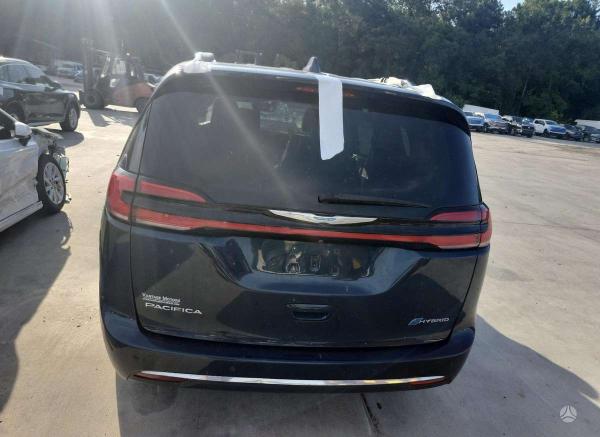 Zils Chrysler Pacifica 2021 Kauņa, ar dzinēja tilpumu 3.60 L un nobraukumu 161 tūkst. km par 13550 €, foto 5 vietnē AUTOMOTO.COM.LV