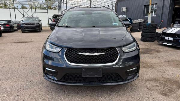 Zils Chrysler Pacifica 2021 Ukmergė, ar dzinēja tilpumu 3.61 L un nobraukumu 222 tūkst. km par 12999 €, foto  vietnē AUTOMOTO.COM.LV
