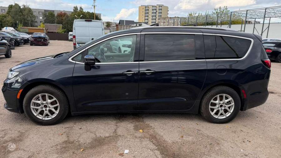 Zils Chrysler Pacifica 2021 Ukmergė, ar dzinēja tilpumu 3.61 L un nobraukumu 222 tūkst. km par 12999 €, foto 4 vietnē AUTOMOTO.COM.LV