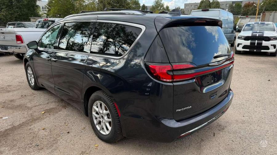 Zils Chrysler Pacifica 2021 Ukmergė, ar dzinēja tilpumu 3.61 L un nobraukumu 222 tūkst. km par 12999 €, foto 5 vietnē AUTOMOTO.COM.LV
