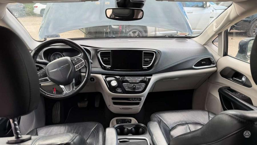 Zils Chrysler Pacifica 2021 Ukmergė, ar dzinēja tilpumu 3.61 L un nobraukumu 222 tūkst. km par 12999 €, foto 14 vietnē AUTOMOTO.COM.LV