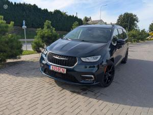 Blue Chrysler Pacifica 2022 in Plunge, with an engine capacity of 3.60 L and mileage of 100 thousand km for 21950 €, photo 9 on AUTOMOTO.COM.LV