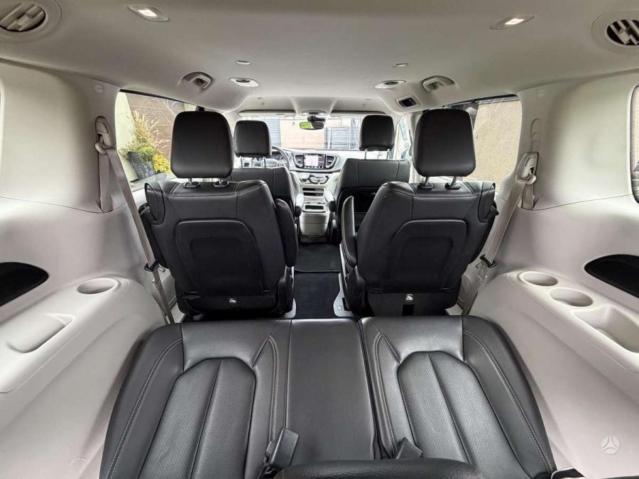 Zils Chrysler Pacifica 2022 Šauļi, ar dzinēja tilpumu 3.61 L un nobraukumu 146 tūkst. km par 22500 €, foto 14 vietnē AUTOMOTO.COM.LV