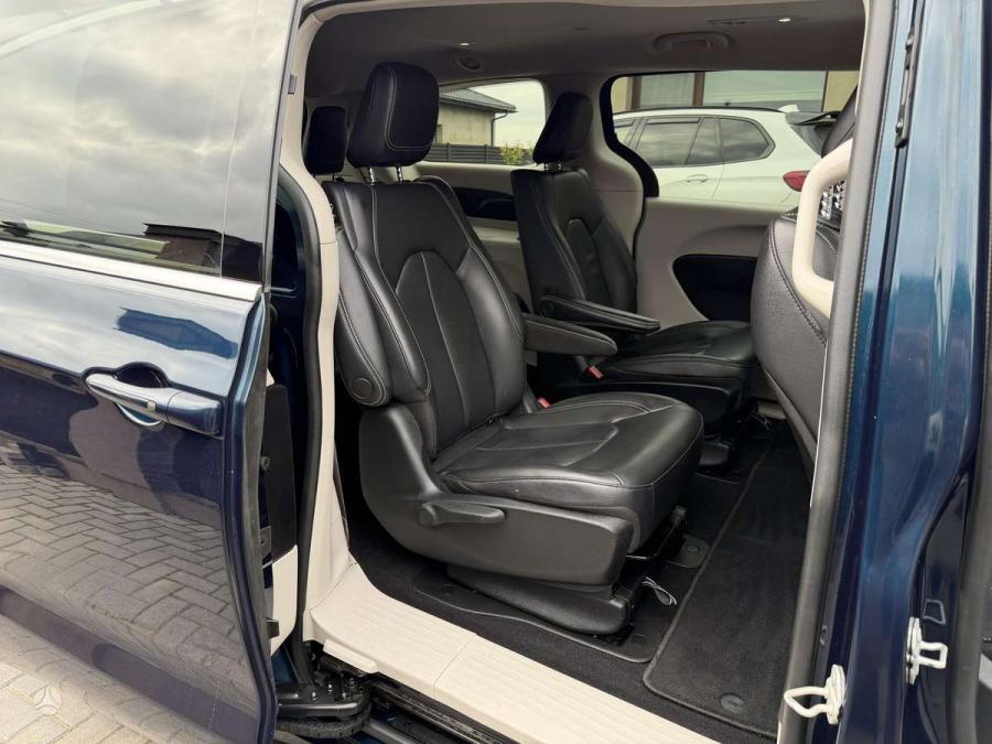 Zils Chrysler Pacifica 2022 Šauļi, ar dzinēja tilpumu 3.61 L un nobraukumu 146 tūkst. km par 22500 €, foto 16 vietnē AUTOMOTO.COM.LV