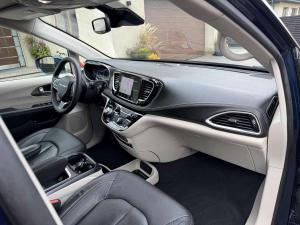 Zils Chrysler Pacifica 2022 Šauļi, ar dzinēja tilpumu 3.61 L un nobraukumu 146 tūkst. km par 22500 €, foto 18 vietnē AUTOMOTO.COM.LV