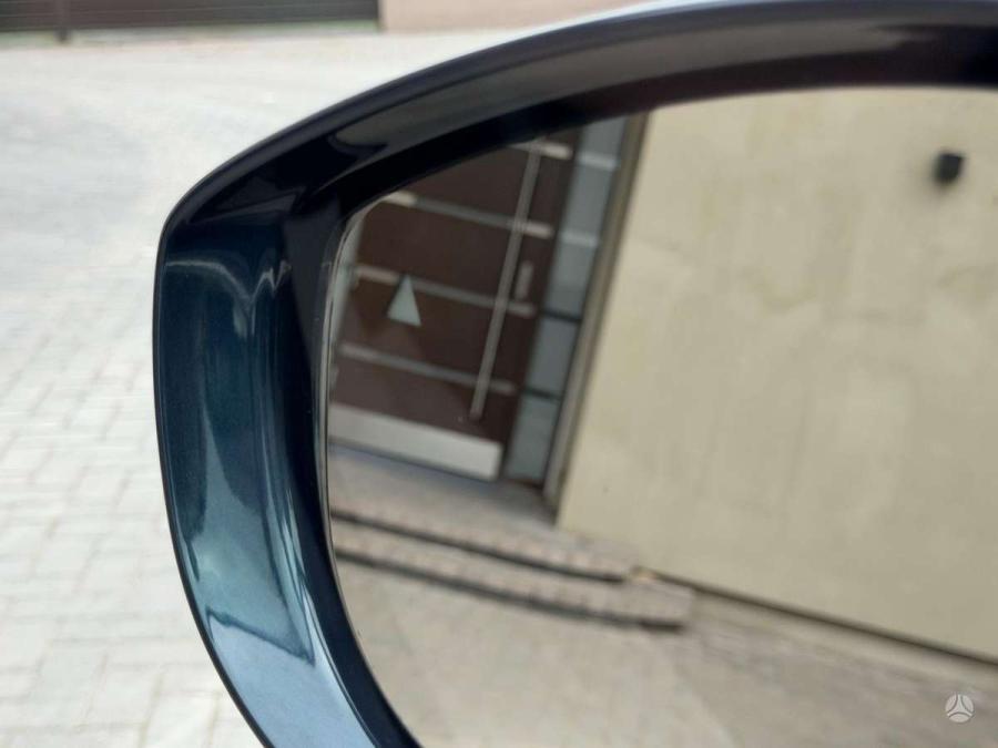 Zils Chrysler Pacifica 2022 Šauļi, ar dzinēja tilpumu 3.61 L un nobraukumu 146 tūkst. km par 22500 €, foto 22 vietnē AUTOMOTO.COM.LV