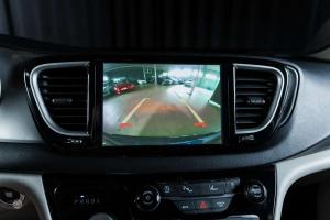 Zils Chrysler Pacifica 2024 Viļņa, ar dzinēja tilpumu 3.60 L un nobraukumu 71 tūkst. km par 32999 €, foto 31 vietnē AUTOMOTO.COM.LV