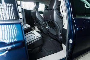 Zils Chrysler Pacifica 2024 Viļņa, ar dzinēja tilpumu 3.60 L un nobraukumu 71 tūkst. km par 32999 €, foto 37 vietnē AUTOMOTO.COM.LV