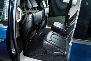 Zils Chrysler Pacifica 2024 Viļņa, ar dzinēja tilpumu 3.60 L un nobraukumu 71 tūkst. km par 32999 €, foto 40 vietnē AUTOMOTO.COM.LV