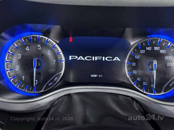 Zils Chrysler Pacifica 2022 Tallina, ar dzinēja tilpumu 3.60 L un nobraukumu 46 tūkst. km par 40000 €, foto 8 vietnē AUTOMOTO.COM.LV