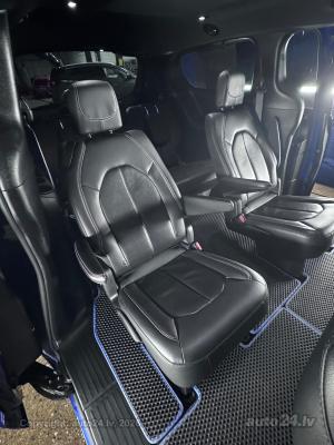 Blue Chrysler Pacifica 2022 in Tallinn, with an engine capacity of 3.60 L and mileage of 46 thousand km for 40000 €, photo 11 on AUTOMOTO.COM.LV